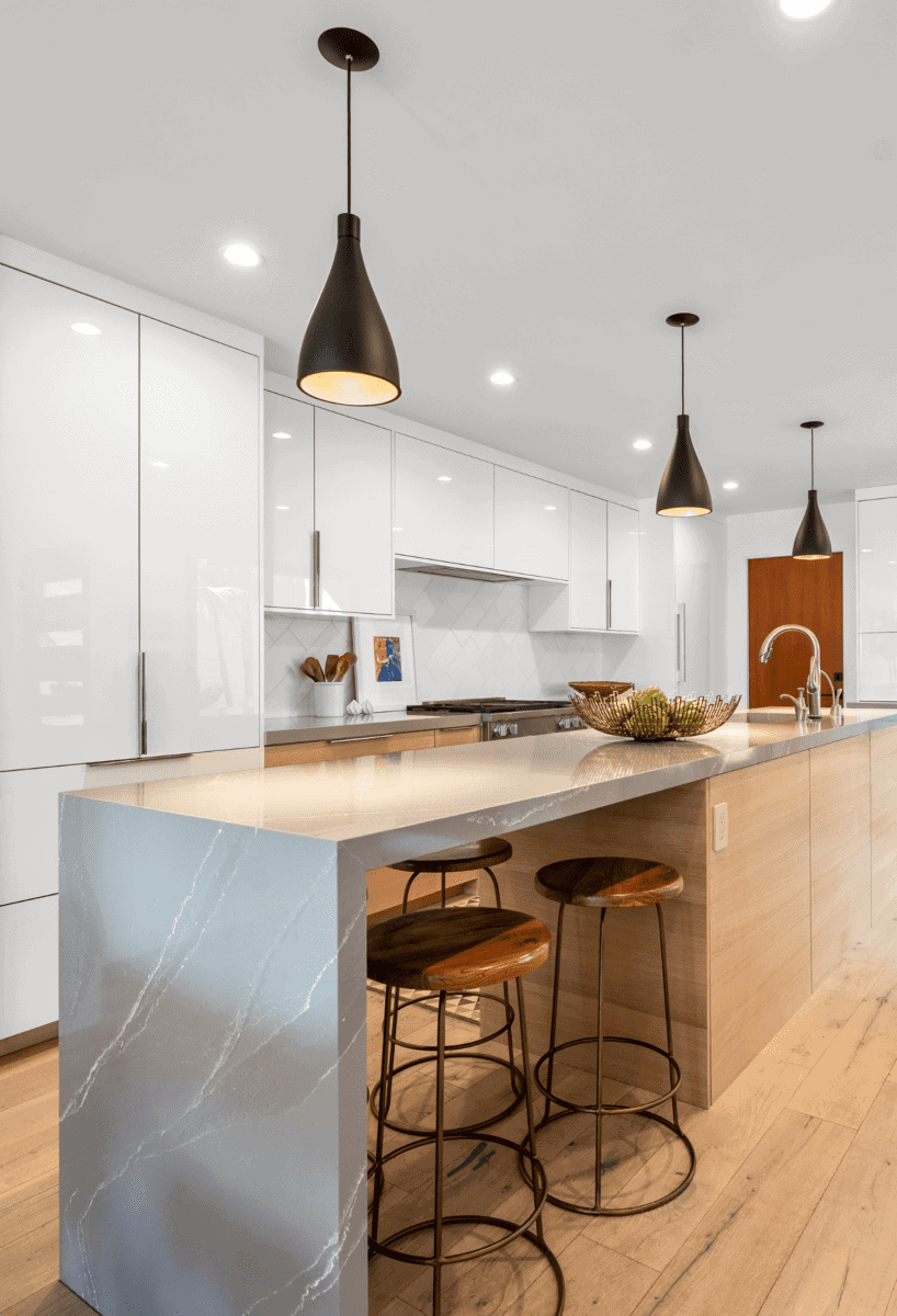 Lakeside Kitchens Rugged Warmth: Rustic Kitchen Designs To Cozy Up